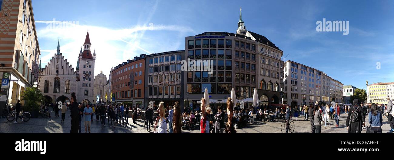 Marienplatz square town hall hi-res stock photography and images - Alamy