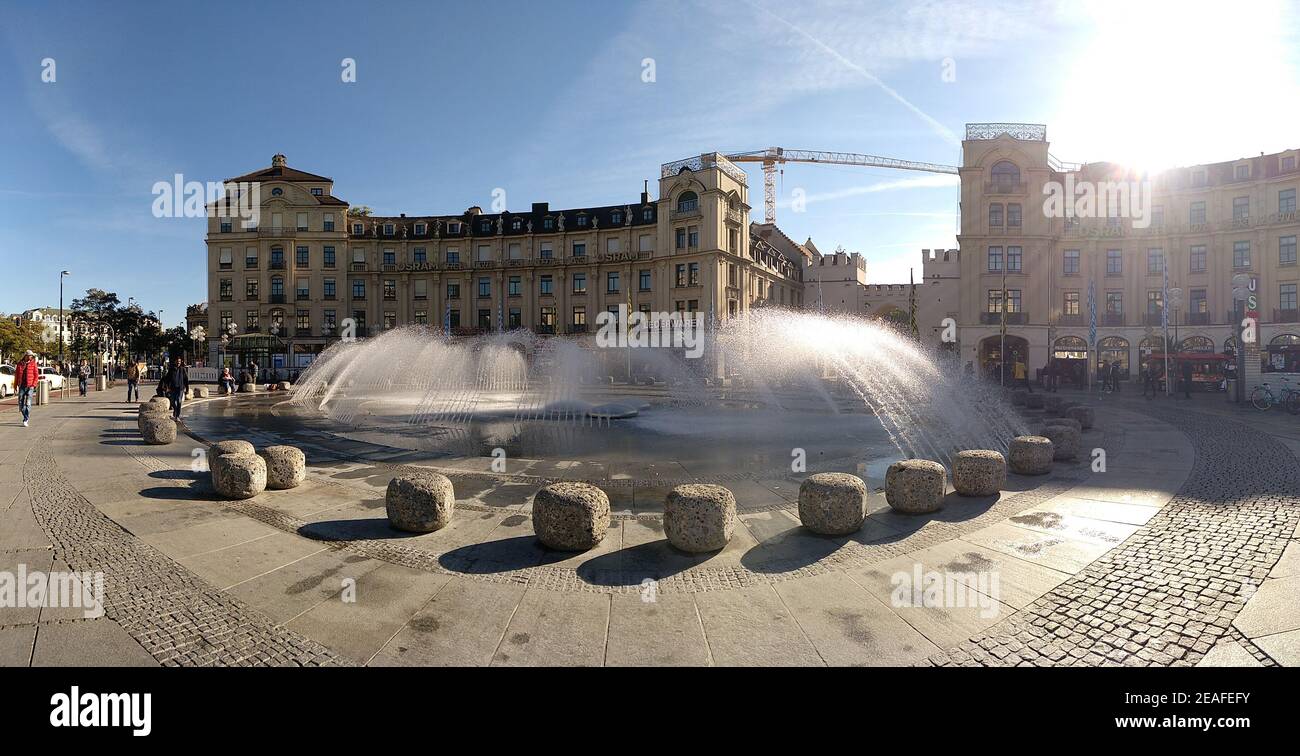 Stachus fountain with karlstor hi-res stock photography and images - Alamy