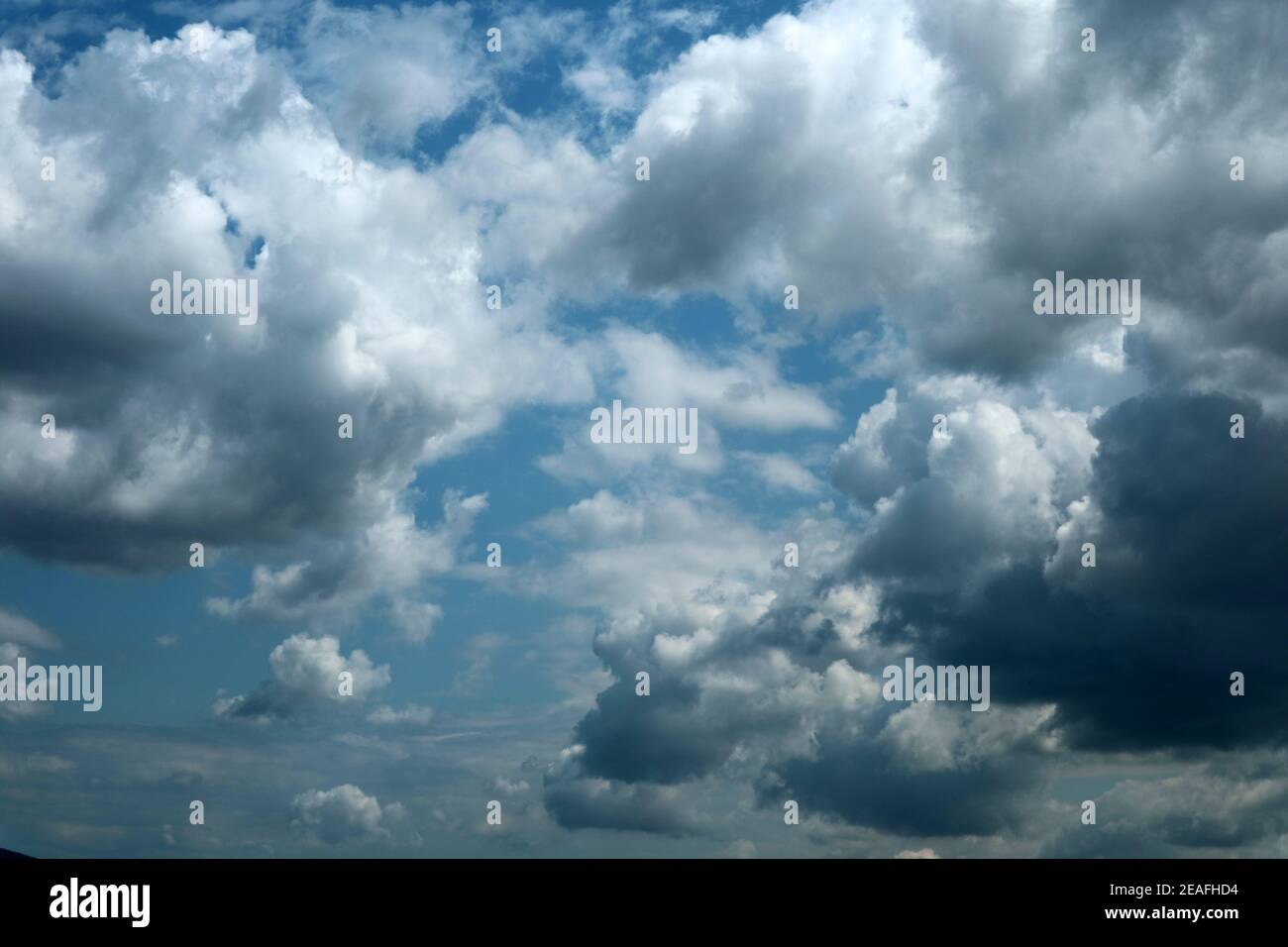 Cumulus cloud color hi-res stock photography and images - Alamy