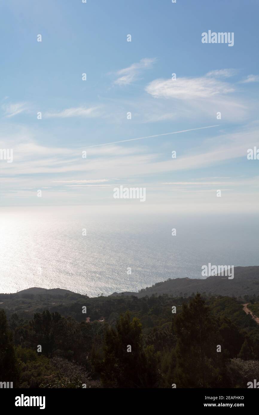 Wide angle sky relaxing sea hi-res stock photography and images - Alamy