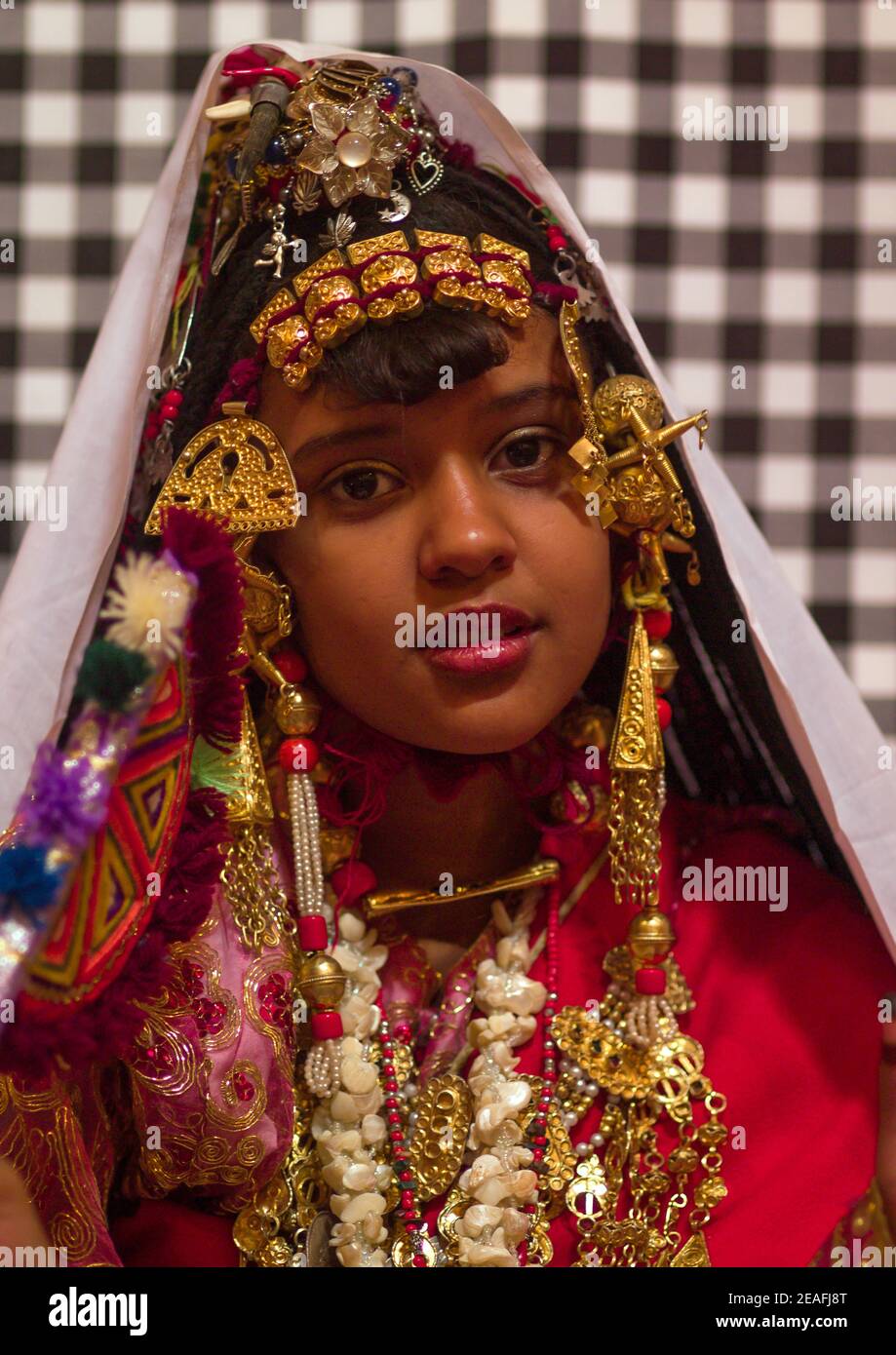Sahara child tuareg hi-res stock photography and images - Alamy