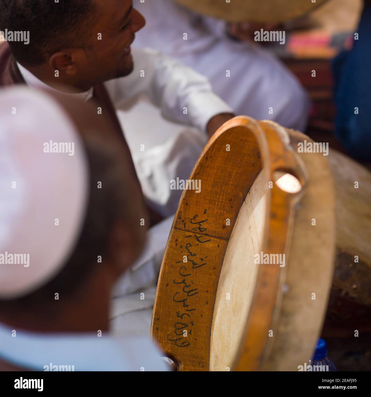 Musicians with drums, Tripolitania, Ghadames, Libya Stock Photo - Alamy