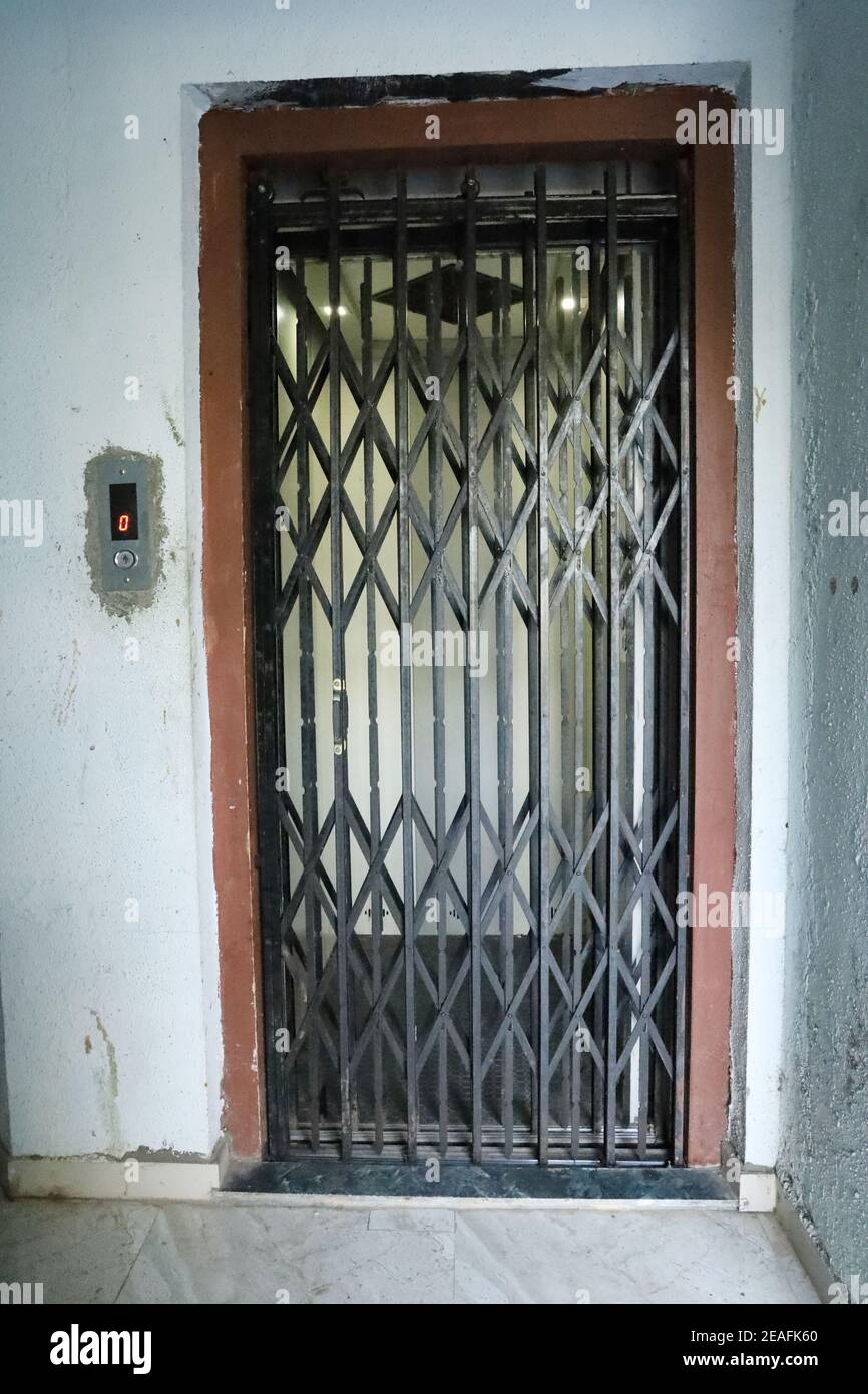 An elevator in a ready to stay building Stock Photo - Alamy