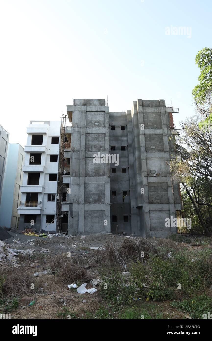 A ground level view of an under construction building Stock Photo - Alamy