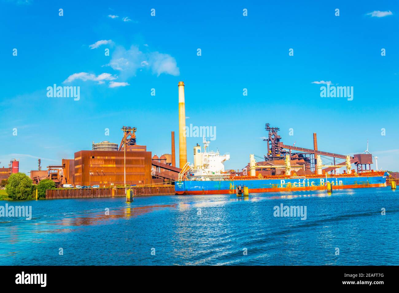 Port of bremen hi-res stock photography and images - Alamy