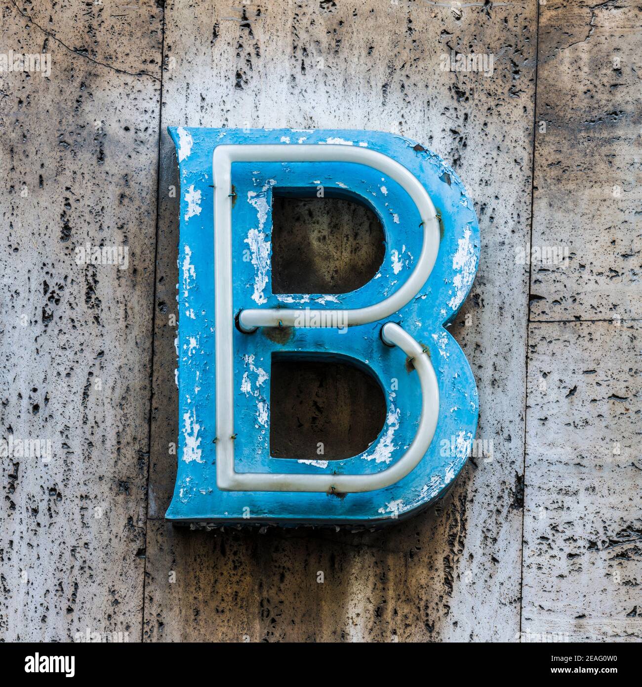 Old neon letter B in turquoise colour Stock Photo - Alamy