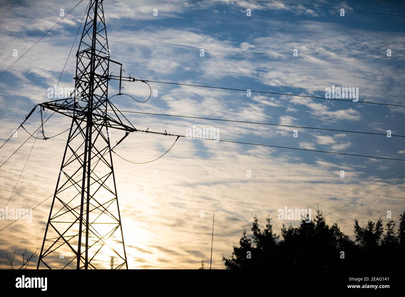 Steel truss pole hi-res stock photography and images - Alamy