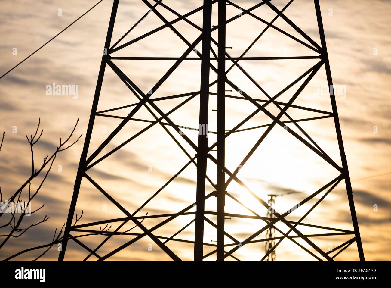 Steel truss pole hi-res stock photography and images - Alamy