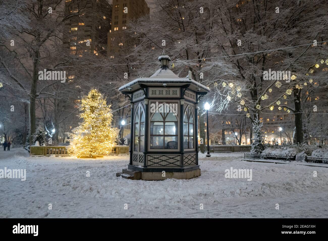Philadelphia rittenhouse square hi-res stock photography and images - Alamy