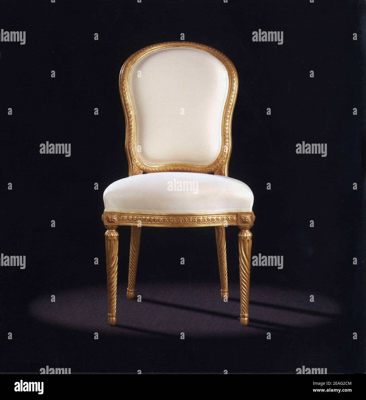 LOUIS XVI CHAIR. SIEGE EN CABRIOLET CHAIR. CIRCA 1755 Stock Photo - Alamy