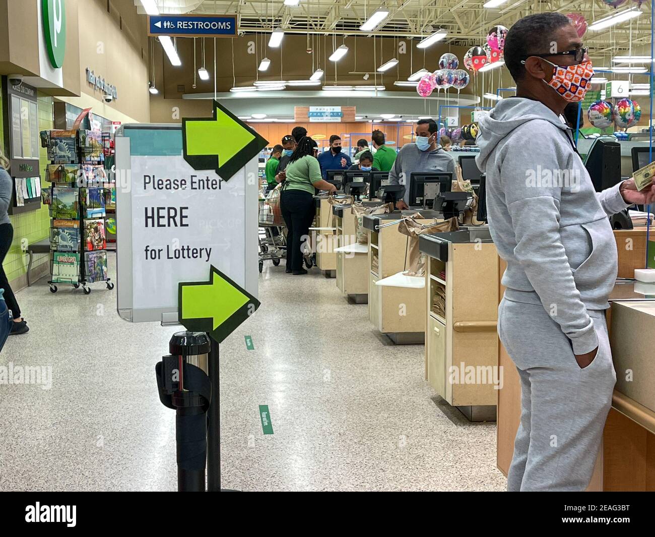 Lottery winner 2021 hi-res stock photography and images - Alamy
