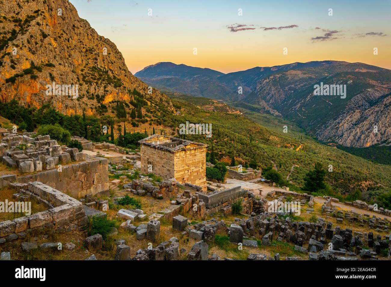 Landmark delphi treasury of athens hi-res stock photography and images ...
