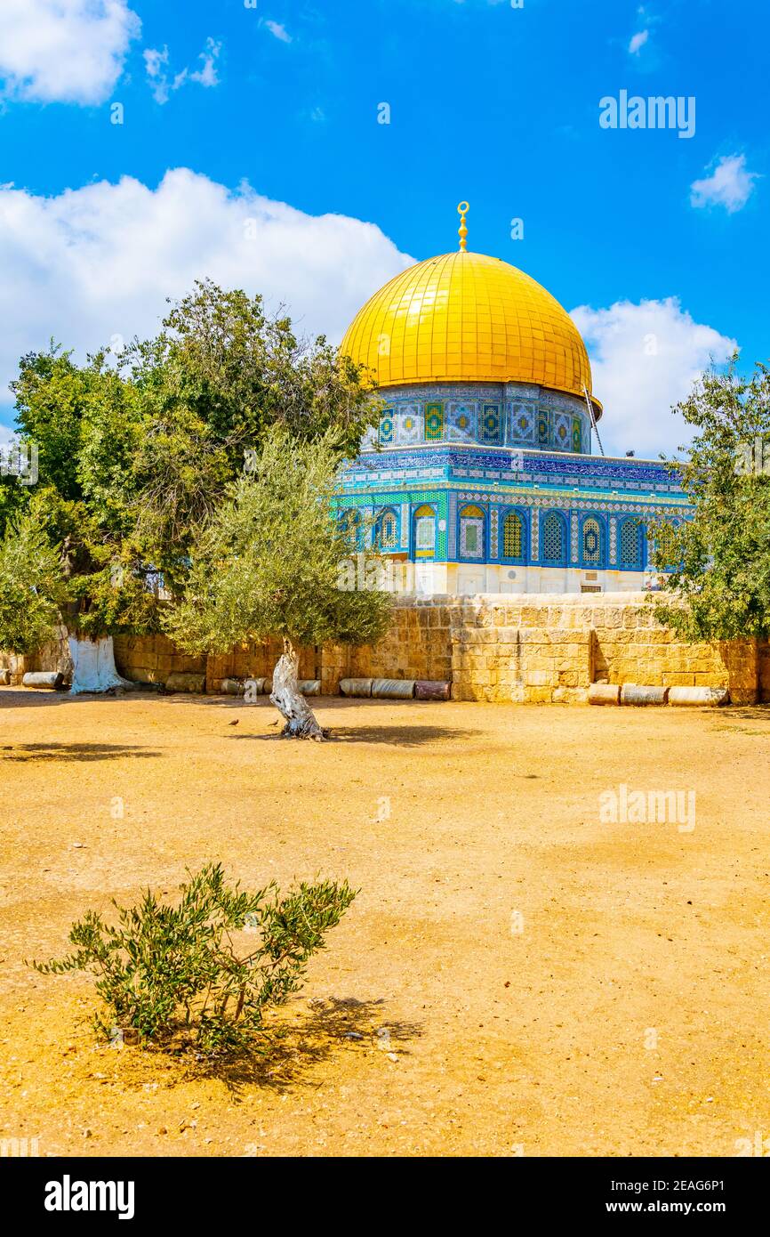 Famous dome of the rock situated on the temple mound in Jerusalem ...