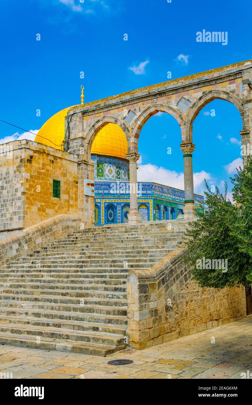 Famous dome of the rock situated on the temple mound in Jerusalem ...