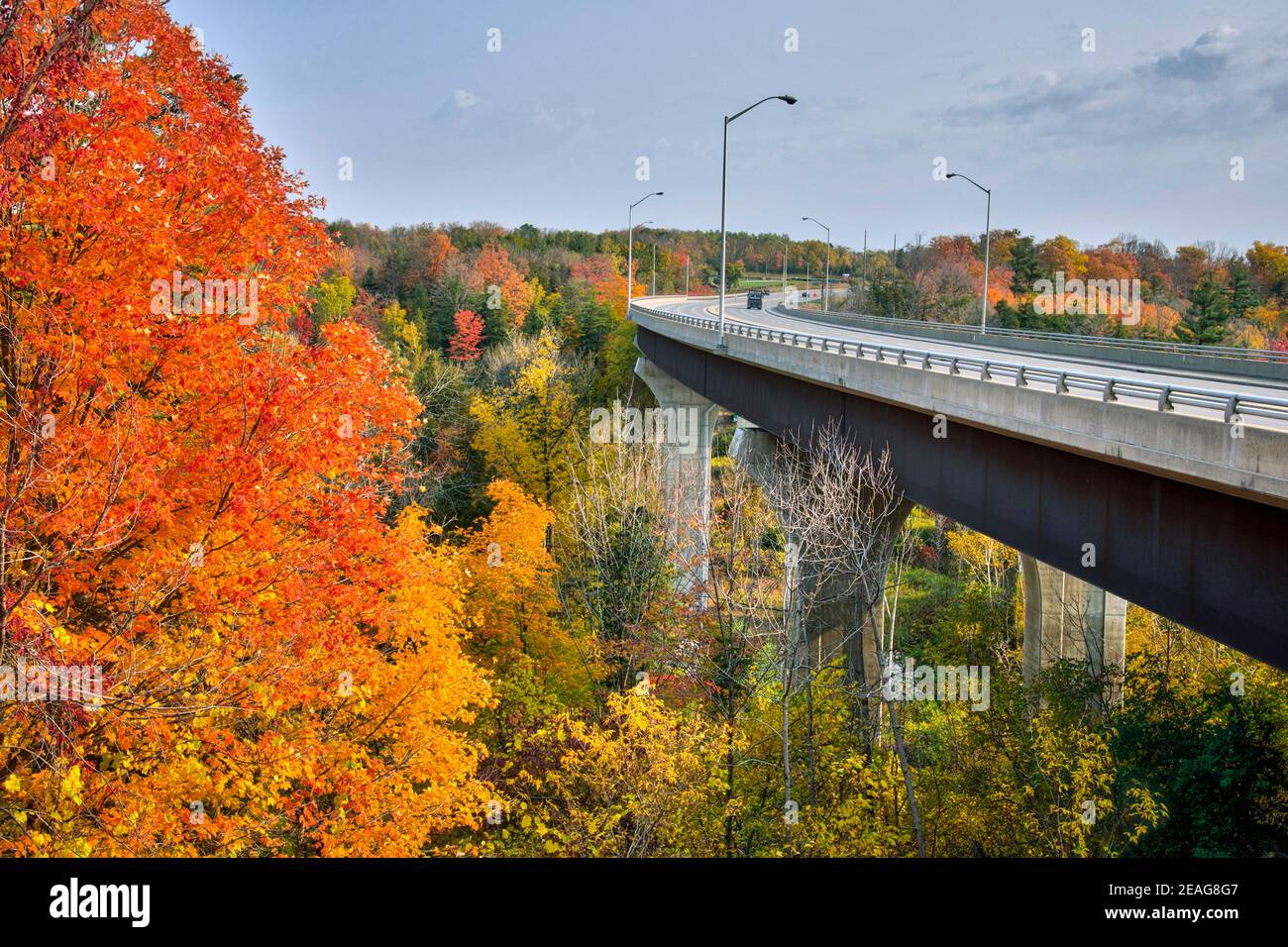 Highway with scenery hi-res stock photography and images - Alamy