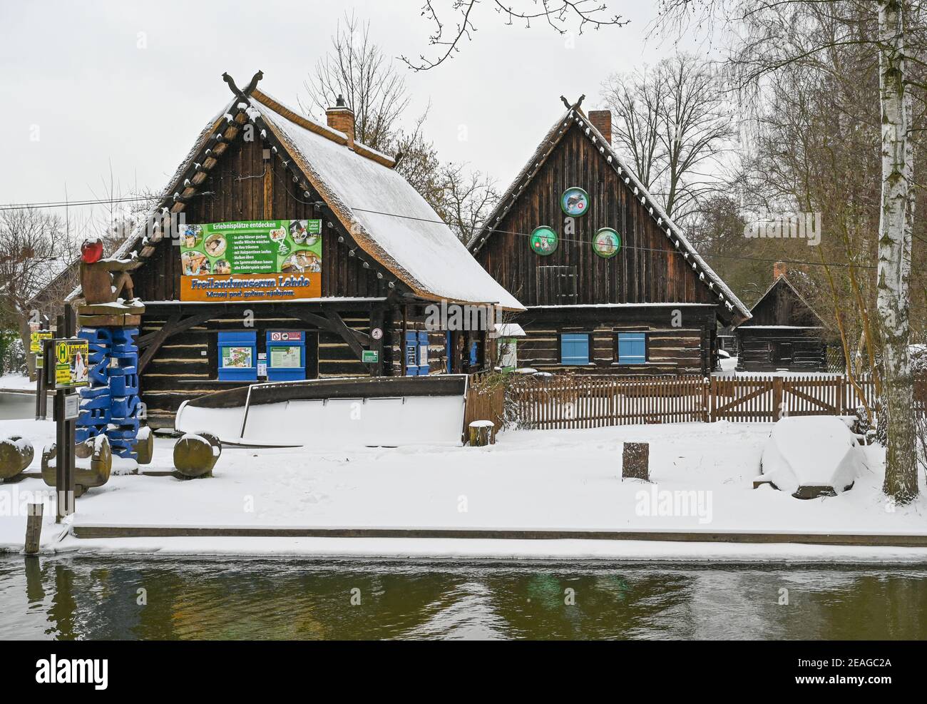 Lehde, Germany. 07th Feb, 2021. Winter atmosphere in the Spreewald at ...
