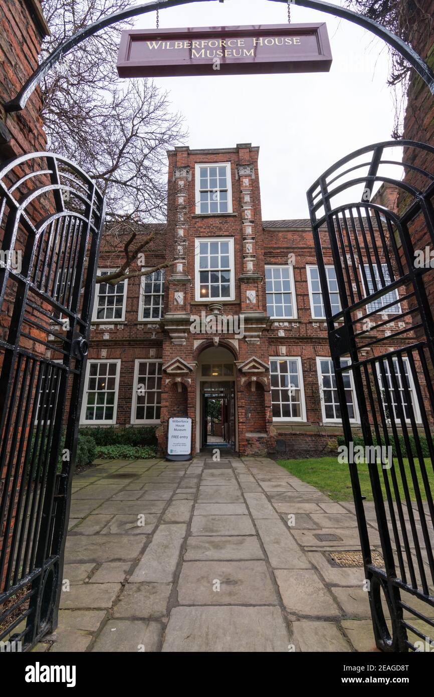 Wilberforce House, birthplace of William Wilberforce. Front view from ...