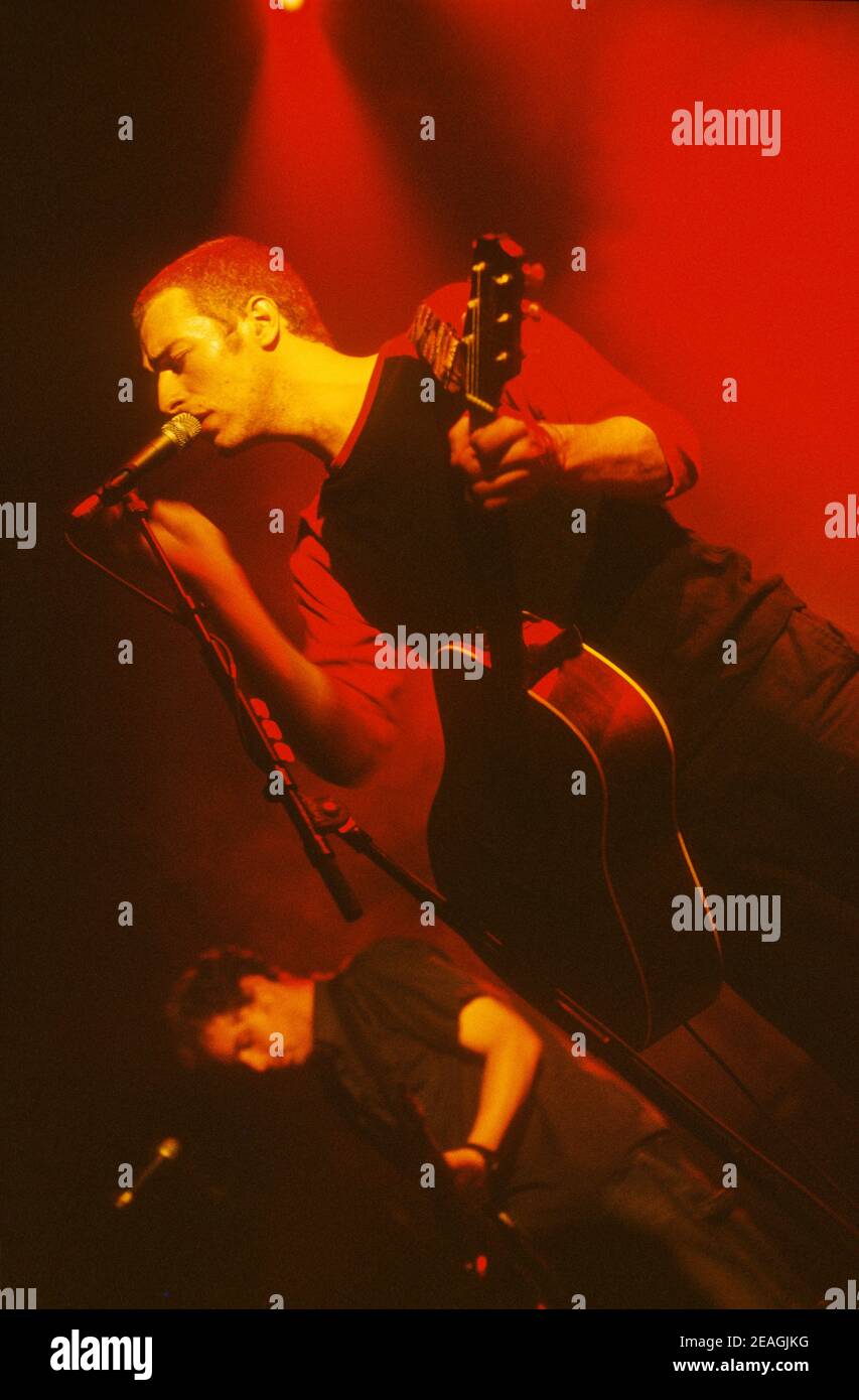 Coldplay performing at Wolverhampton Civic Hall on their Parachutes ...