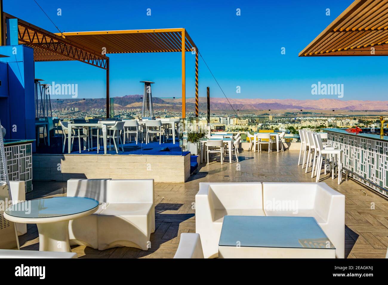 Middle east bar modern hi-res stock photography and images - Alamy