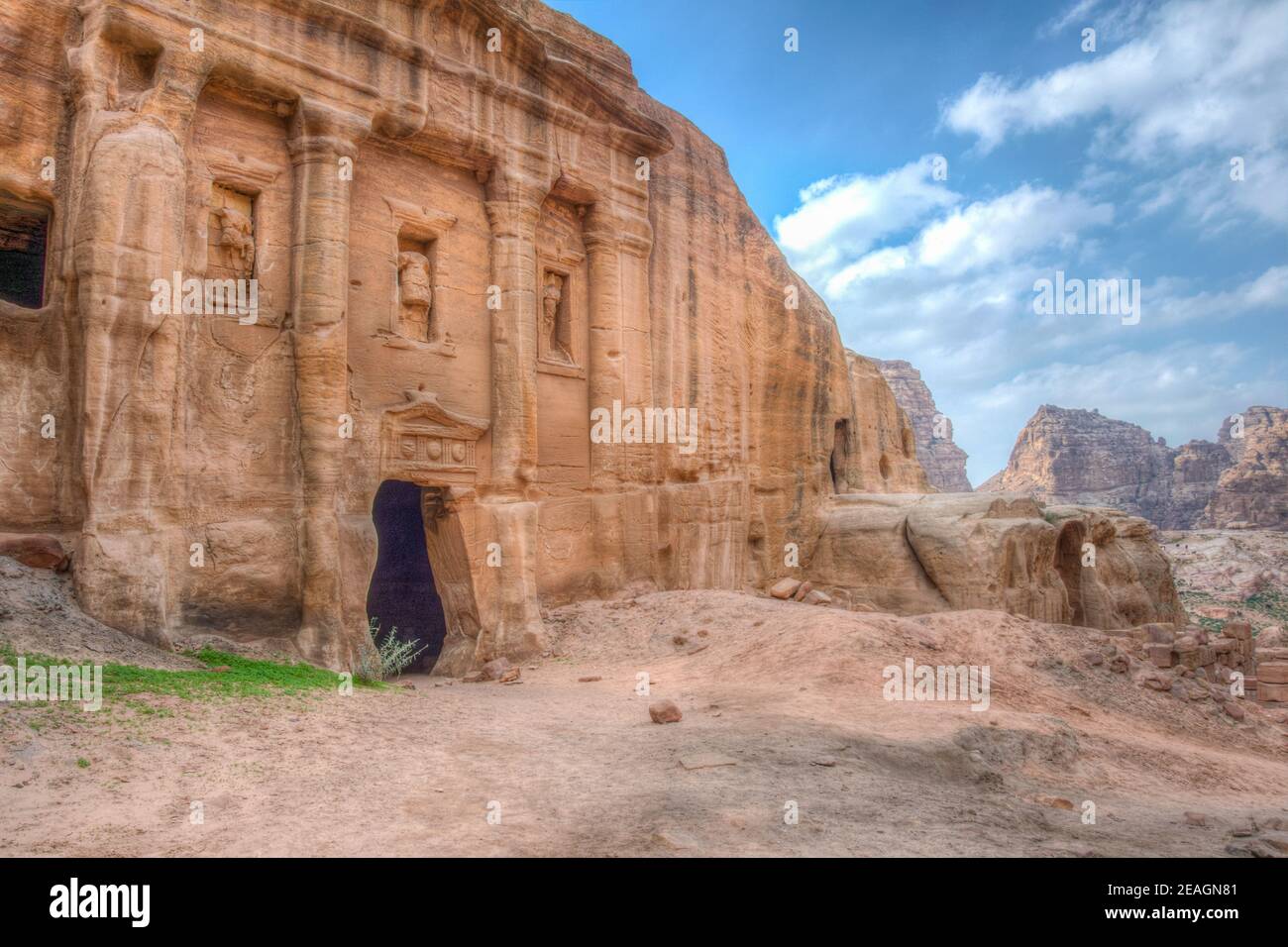 Roman Soldier's tomb at Petra, Jordan Stock Photo - Alamy