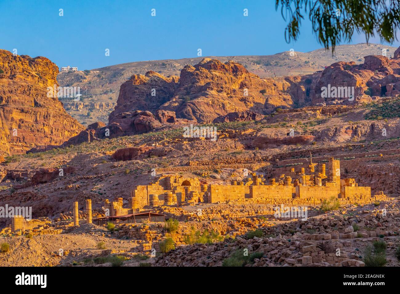 Ruins of the great temple at Petra, Jordan Stock Photo - Alamy