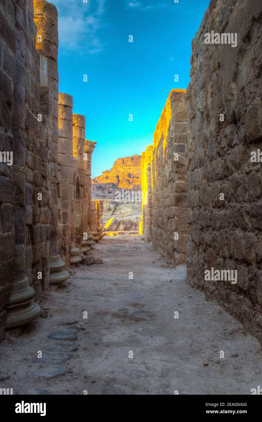 Ruins of the great temple at Petra, Jordan Stock Photo - Alamy