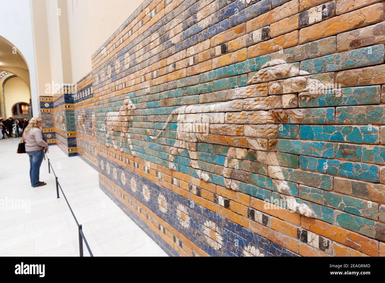 Reconstructed ishtar gate from babylon hi-res stock photography and ...