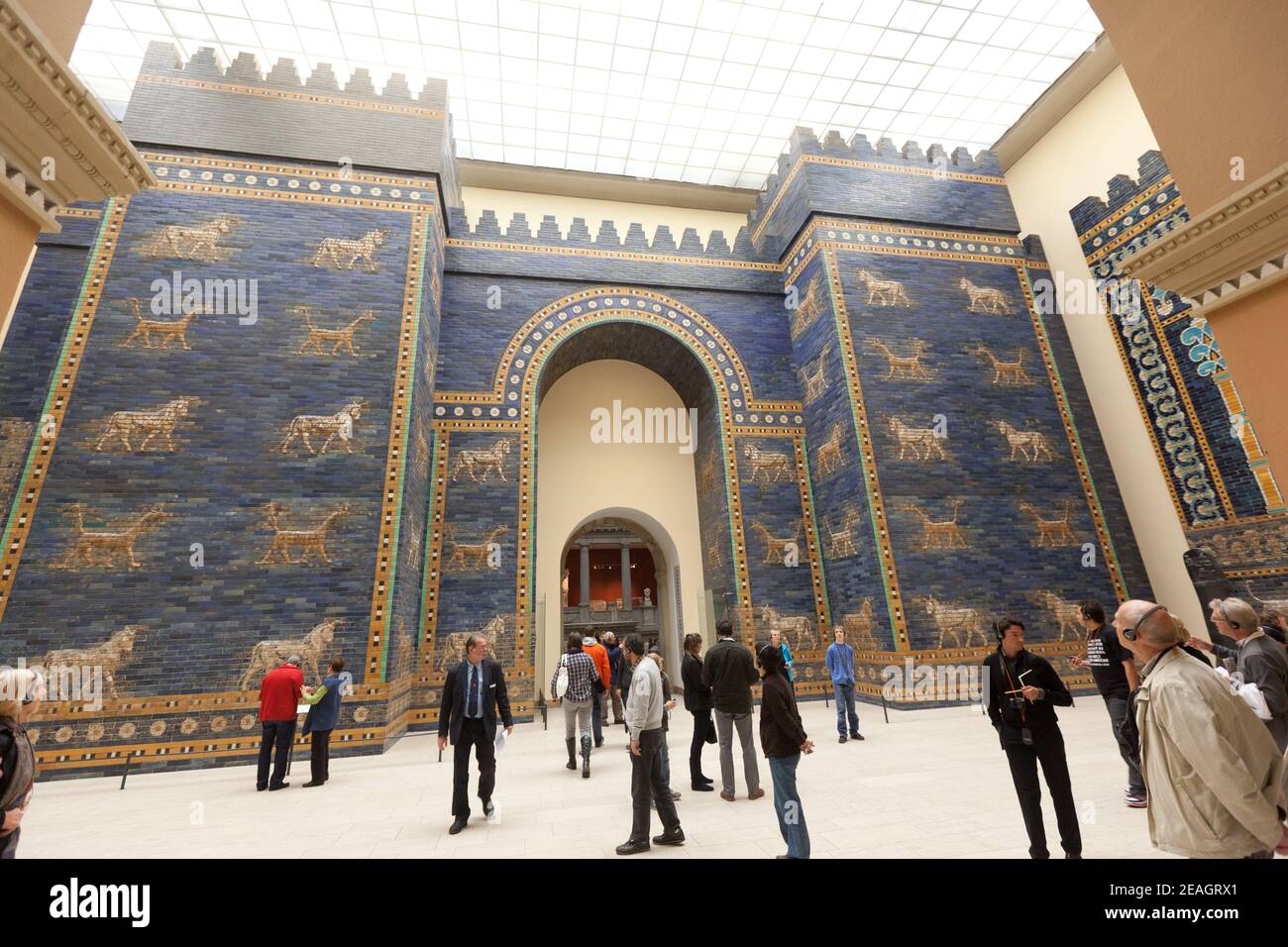 Pergamon museum in berlin ishtar gate hi-res stock photography and ...