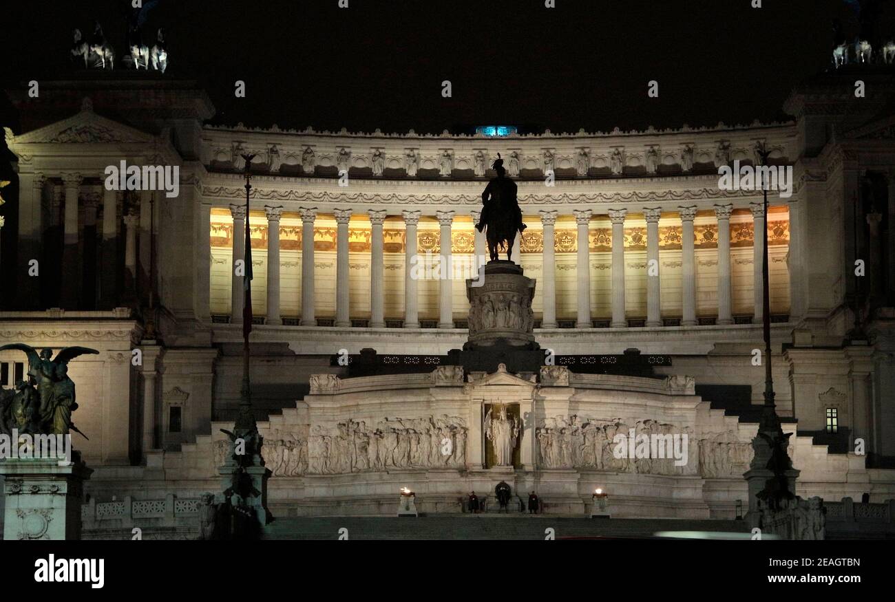 Built 1885 1935 hi-res stock photography and images - Alamy