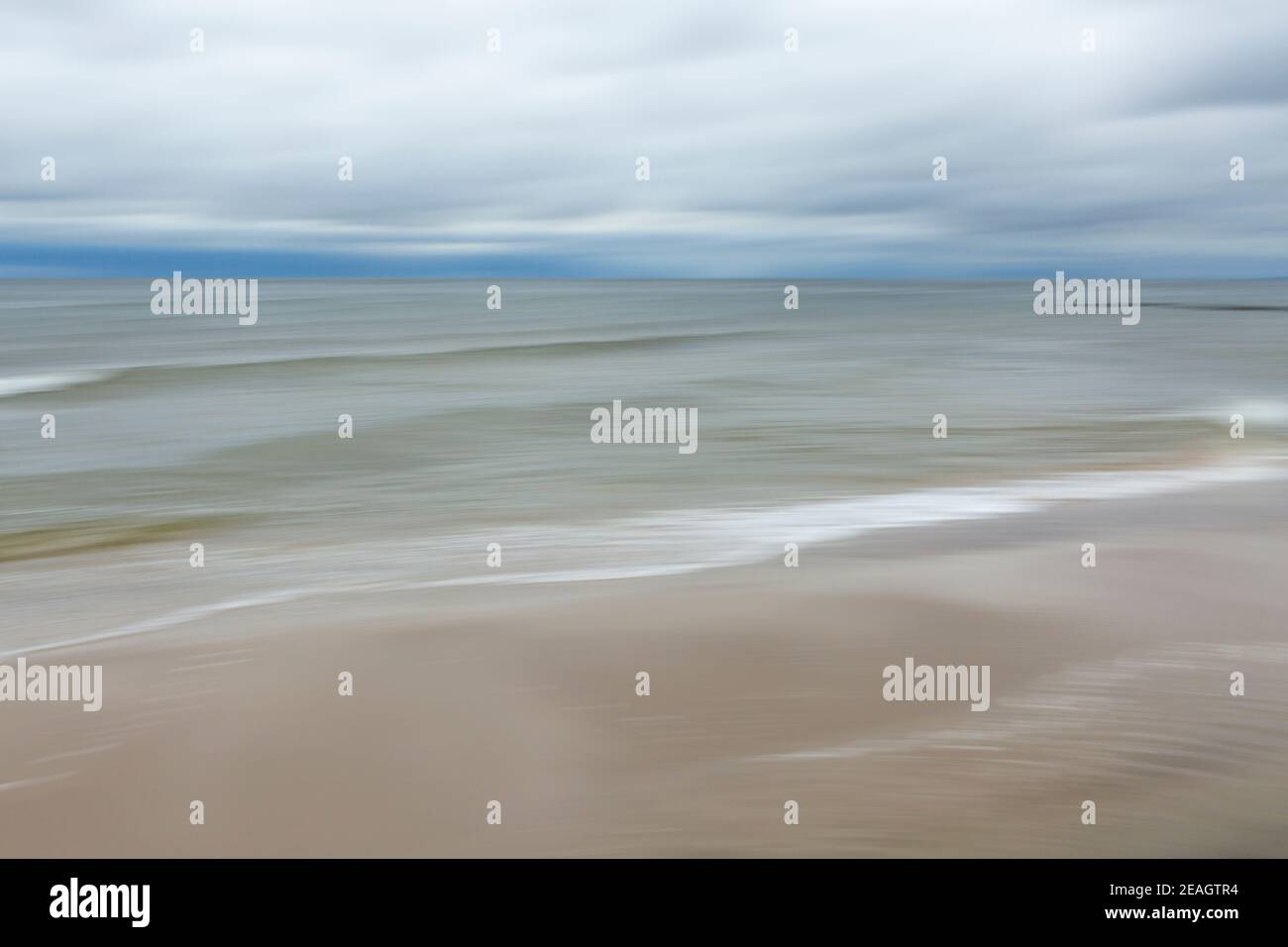 Blurred ocean landscape Stock Photo - Alamy