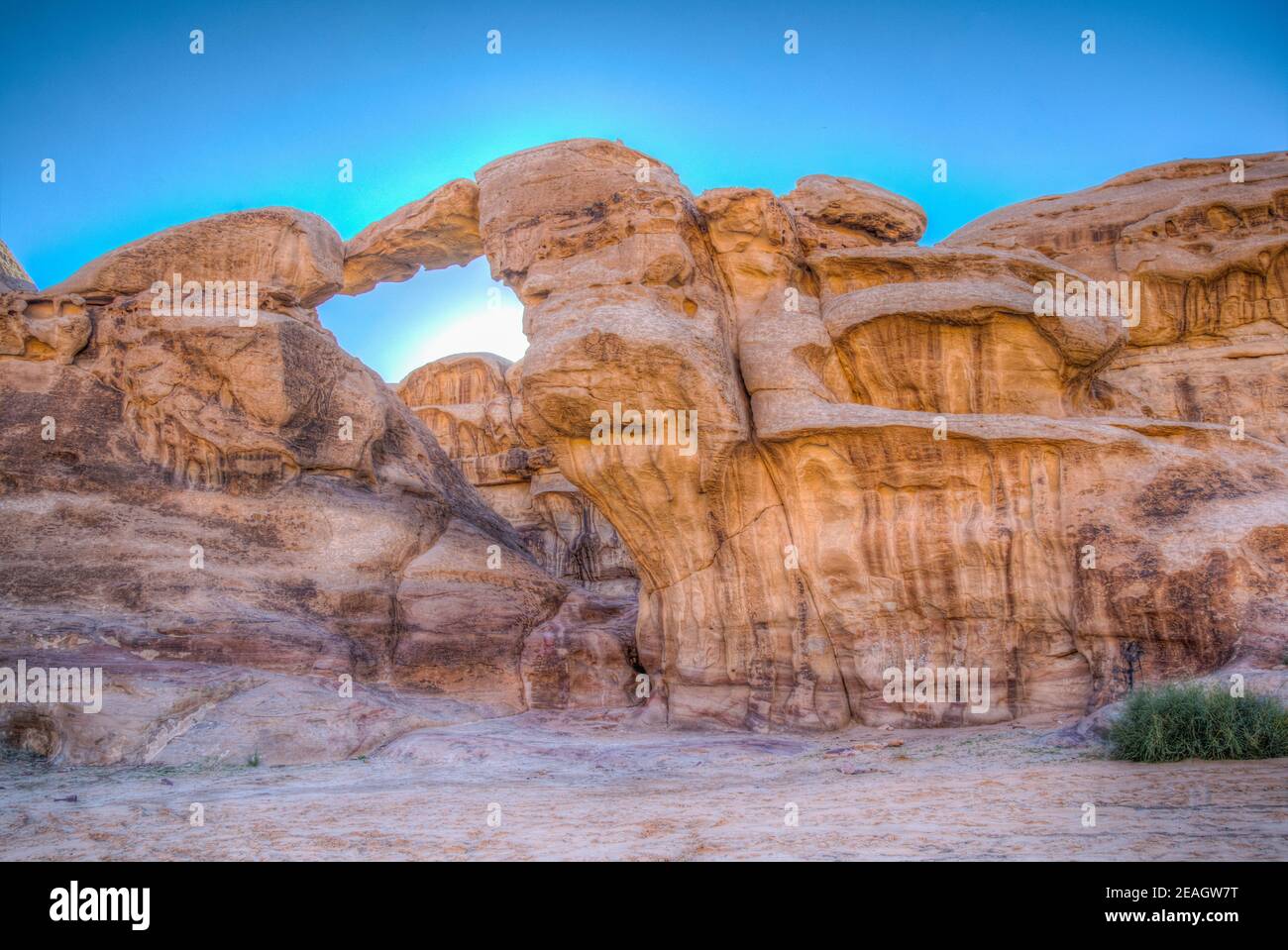 Burdah rock bridge at Wadi Rum, Jordan Stock Photo - Alamy