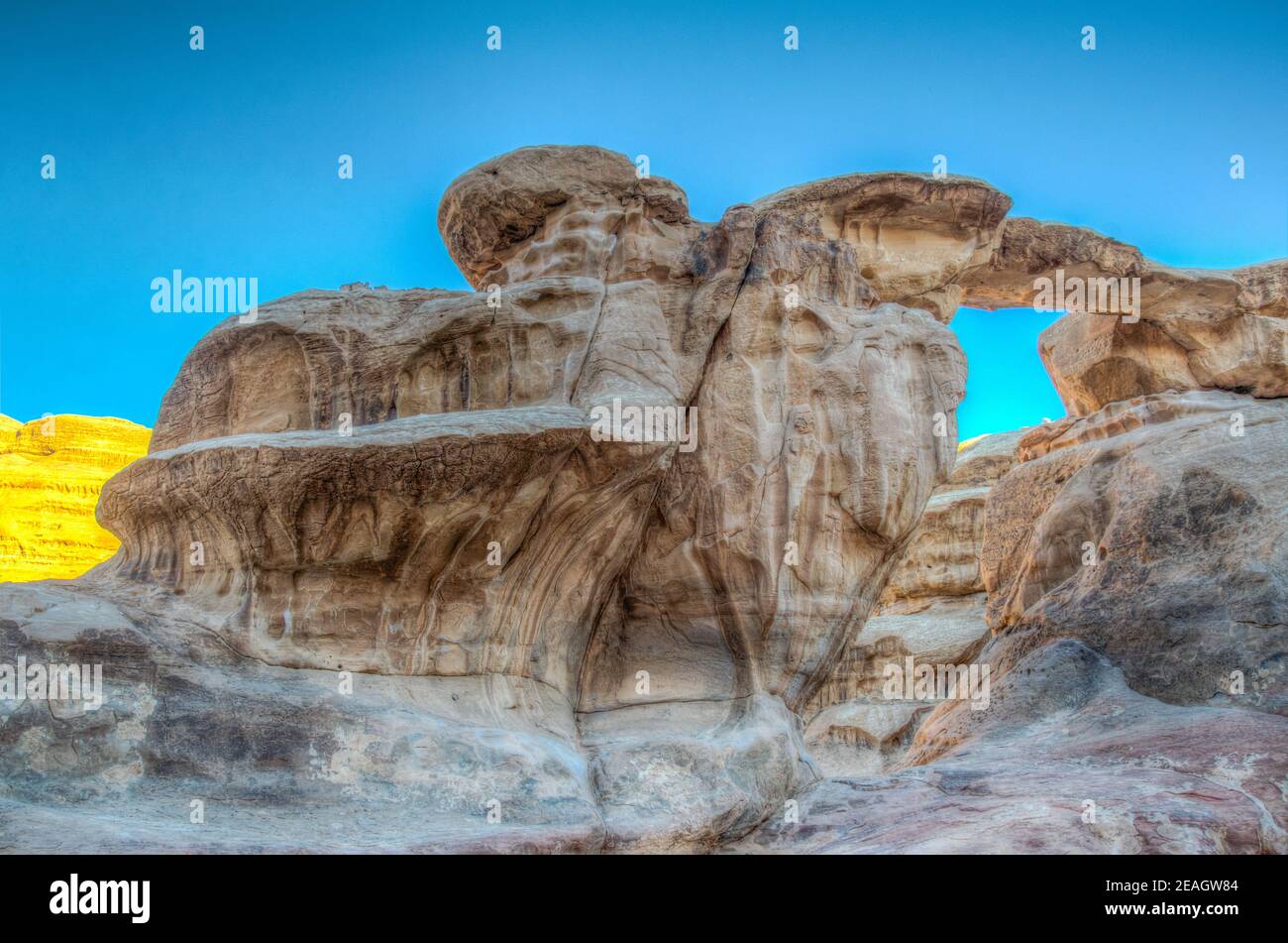 Burdah rock bridge at Wadi Rum, Jordan Stock Photo - Alamy