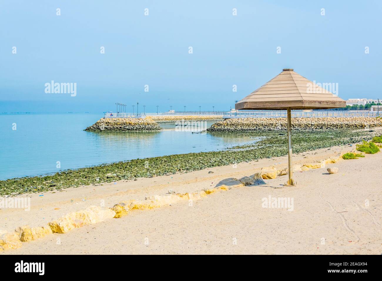 Kuwait beach swimming hi-res stock photography and images - Alamy