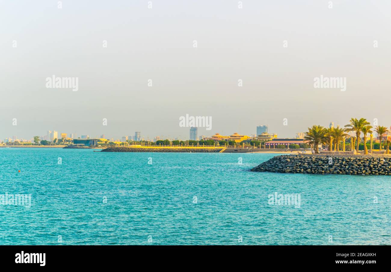 View of the corniche - promenade in Kuwait Stock Photo - Alamy