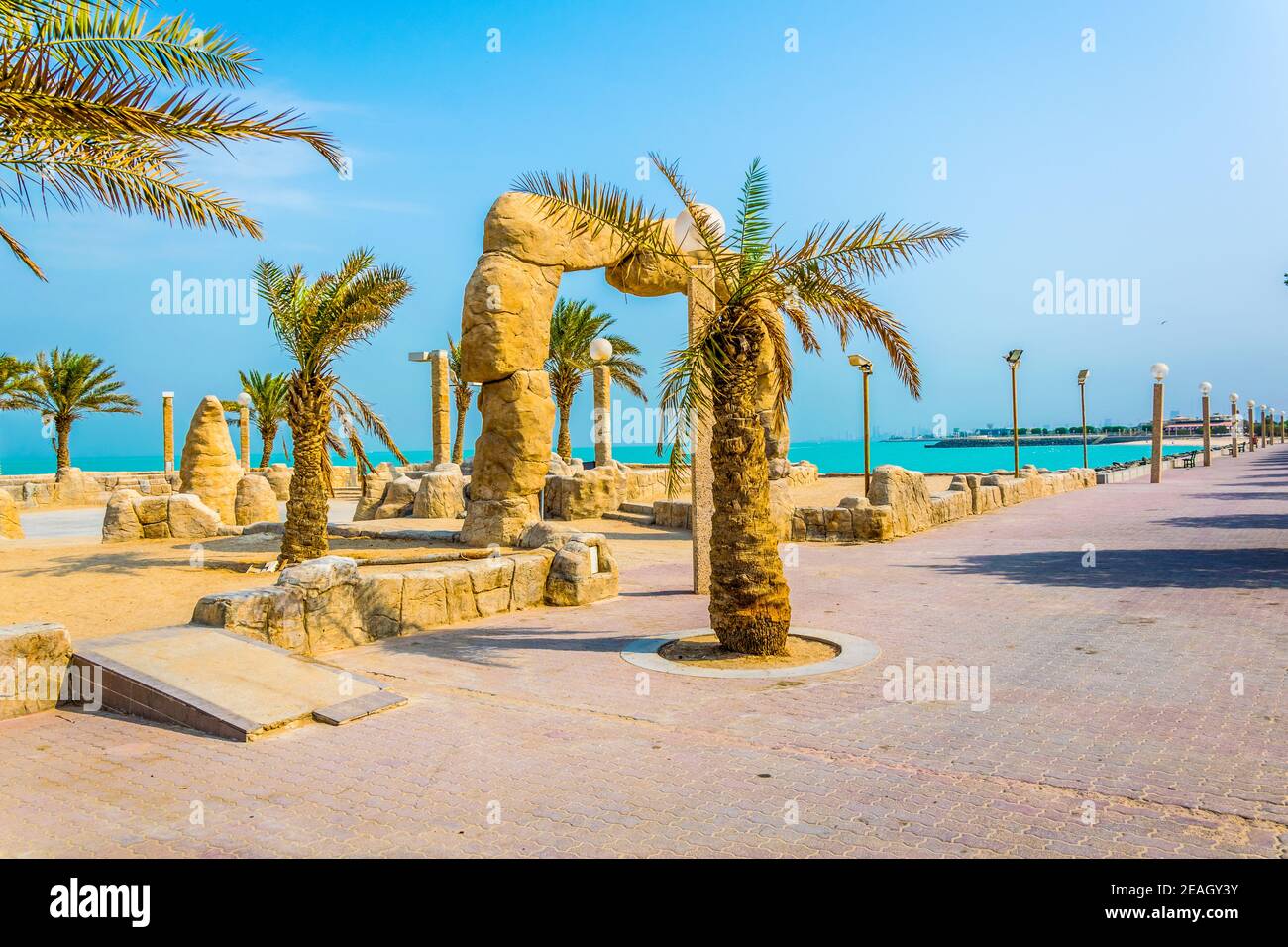 View of the corniche - promenade in Kuwait Stock Photo - Alamy