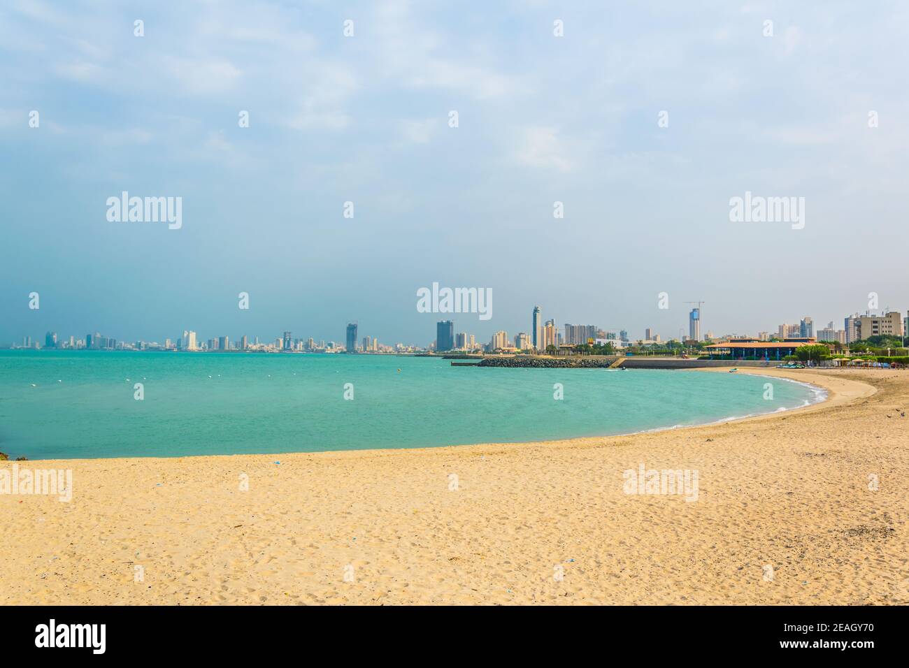 View of a beach in the Kuwait city Stock Photo - Alamy