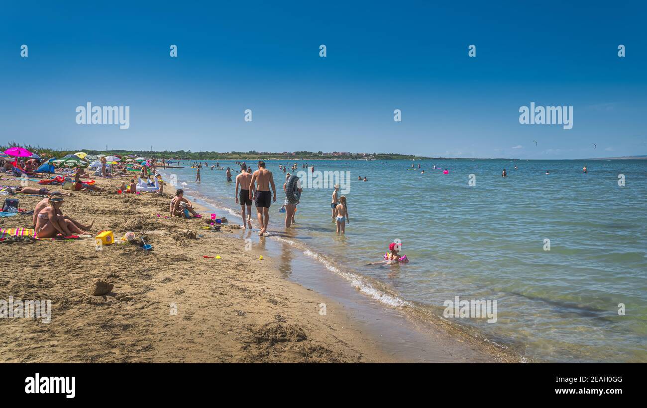 Sunbathe family hi-res stock photography and images - Alamy