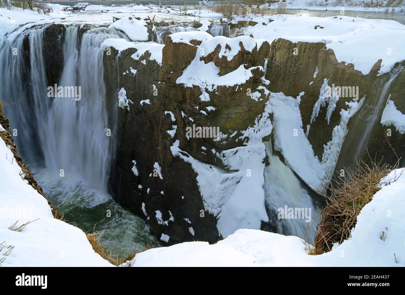 PATERSON, NJ -6 FEB 2021- Winter view of the Great Falls of the Passaic ...