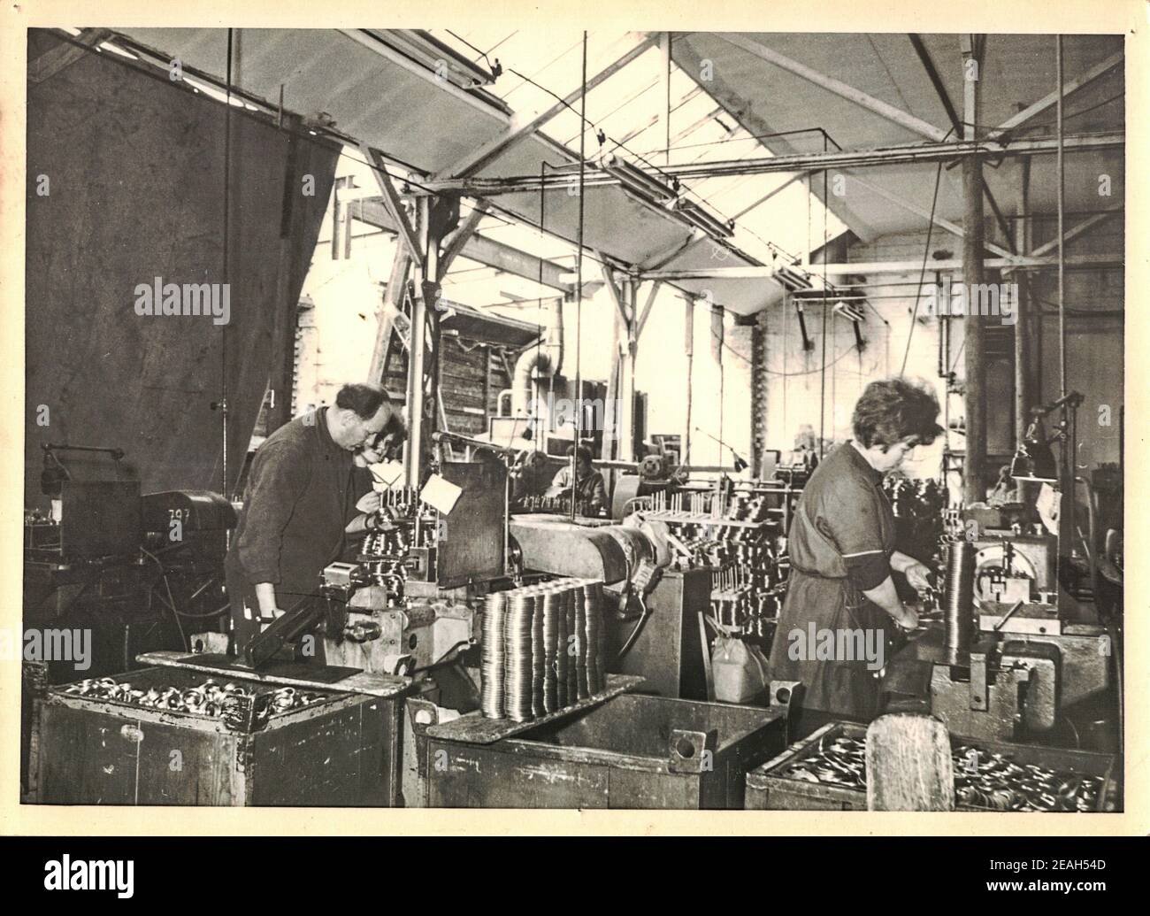 Induction hardening hi-res stock photography and images - Alamy