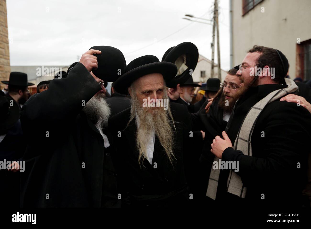 Hassidic dance hi-res stock photography and images - Alamy