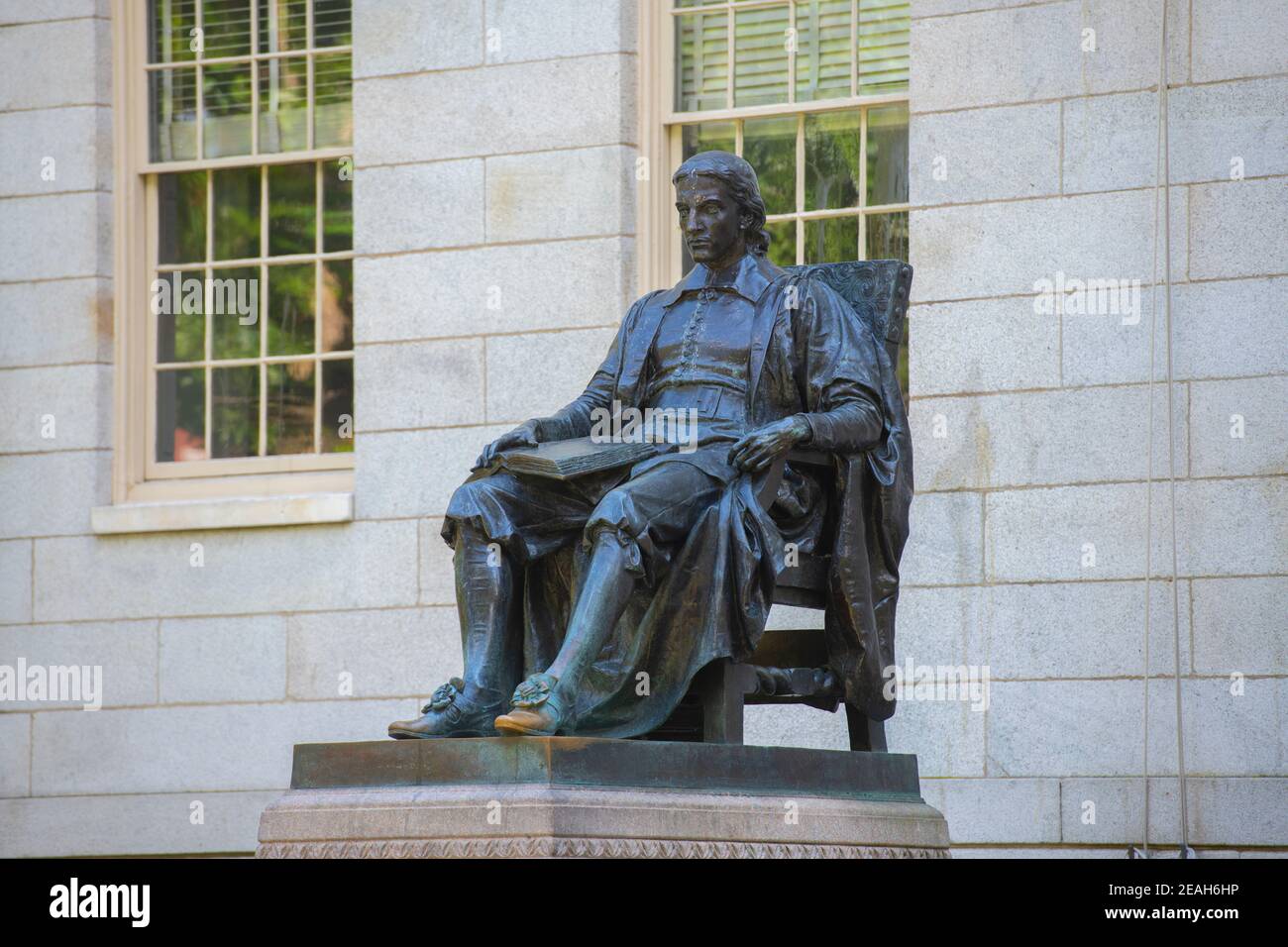 John Harvard Statue