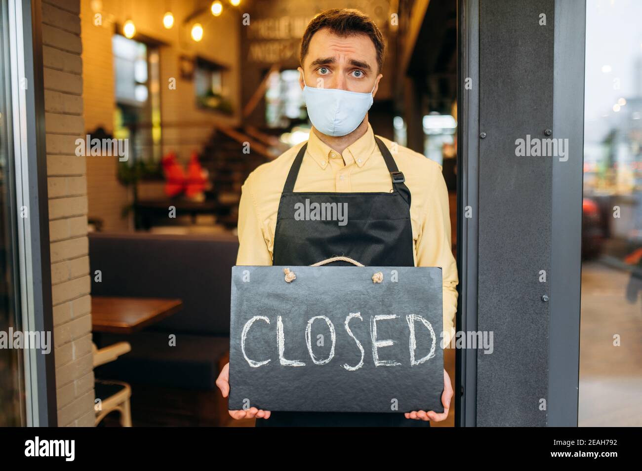 Small business owner man hi-res stock photography and images - Alamy