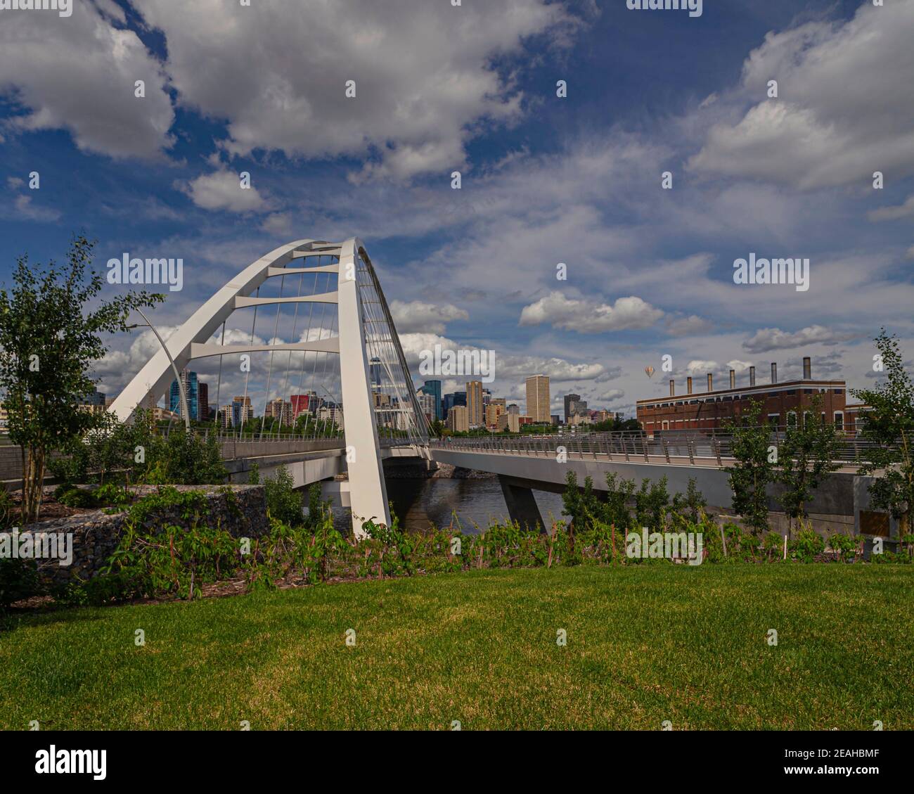 Edmonton sky line hi-res stock photography and images - Alamy