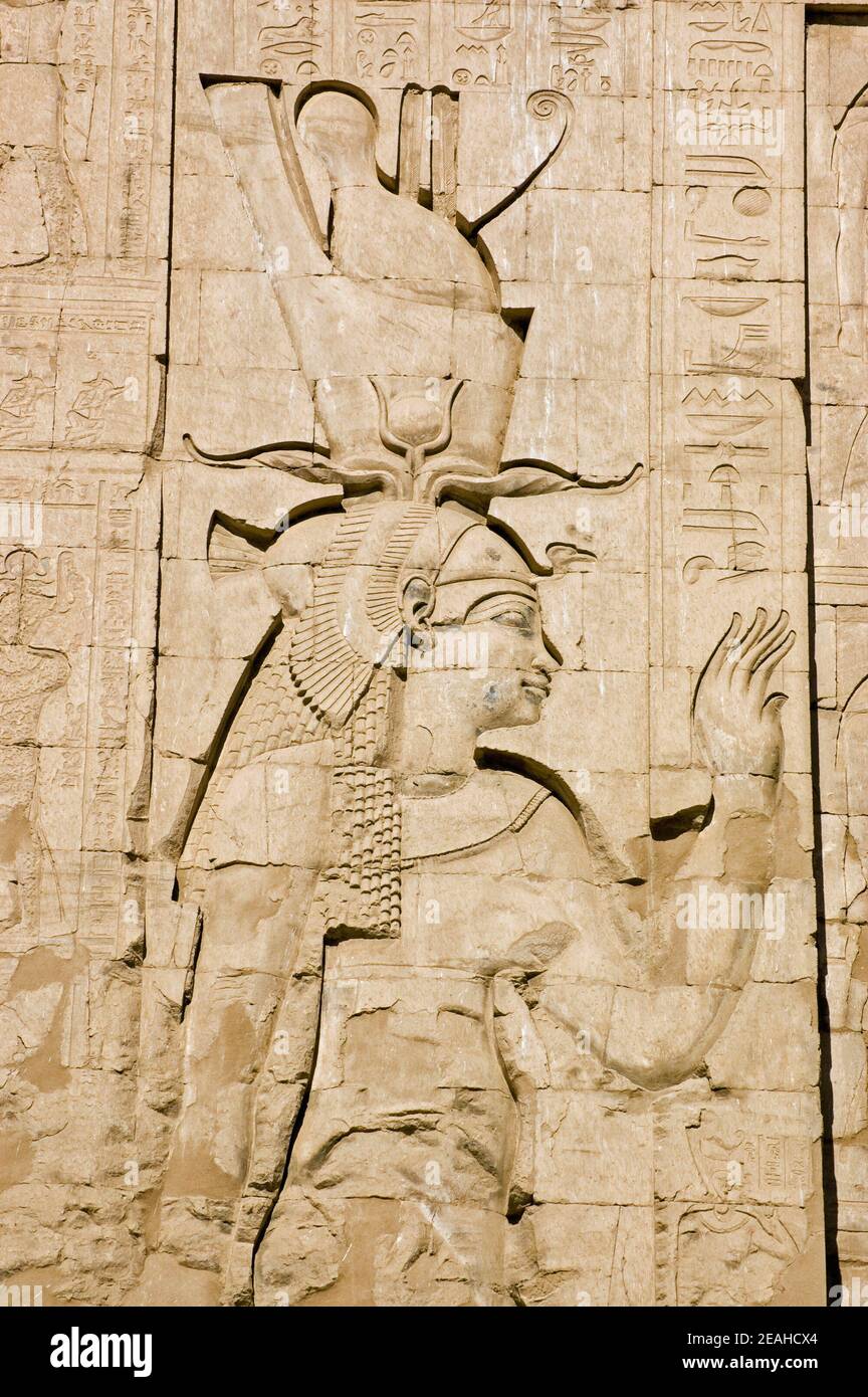 Goddess maat hi-res stock photography and images - Alamy