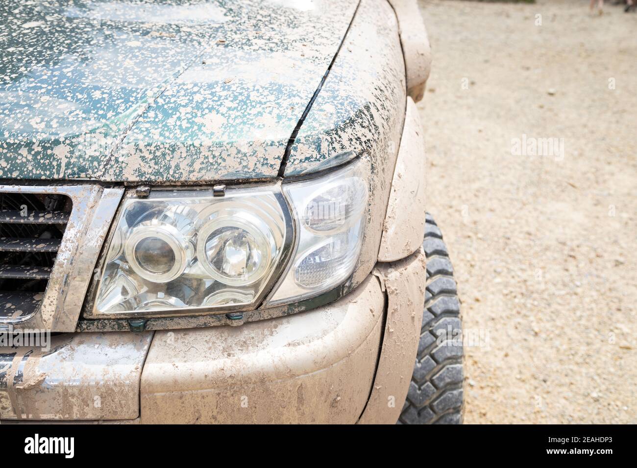 Close up picture of a dirty off road car Stock Photo - Alamy