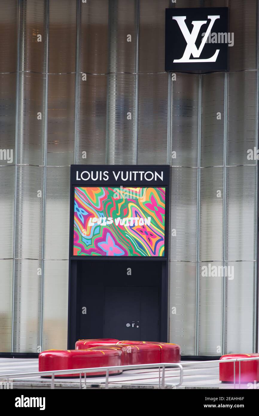 Vertical view. Louis Vuitton branding, Singapore Stock Photo - Alamy