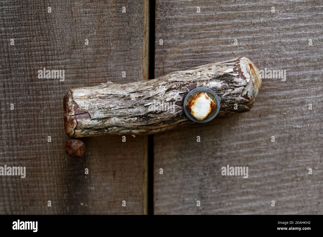 Old fashioned latch hi-res stock photography and images - Alamy