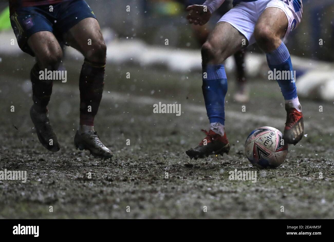 Muddy pitch hi-res stock photography and images - Alamy