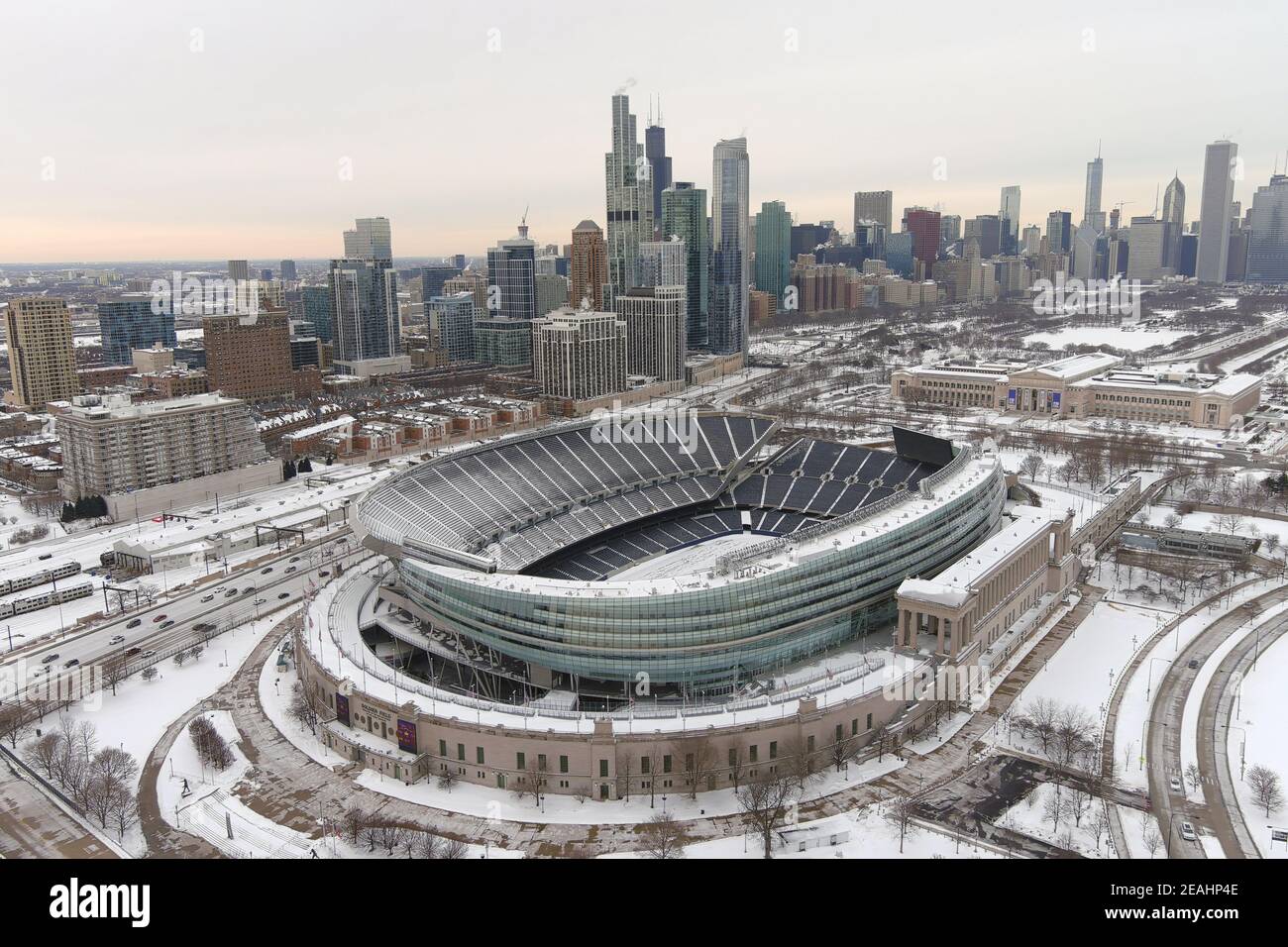Chicago soldier field aerial hi-res stock photography and images - Alamy