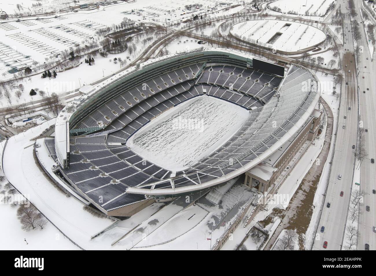 Soldier field football aerial hi-res stock photography and images - Alamy